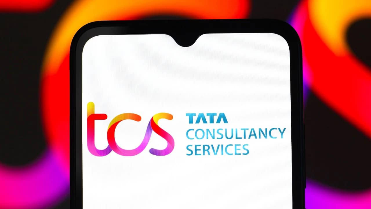 Why TCS Layoffs Feel Like a Personal Shock? – News Diaries